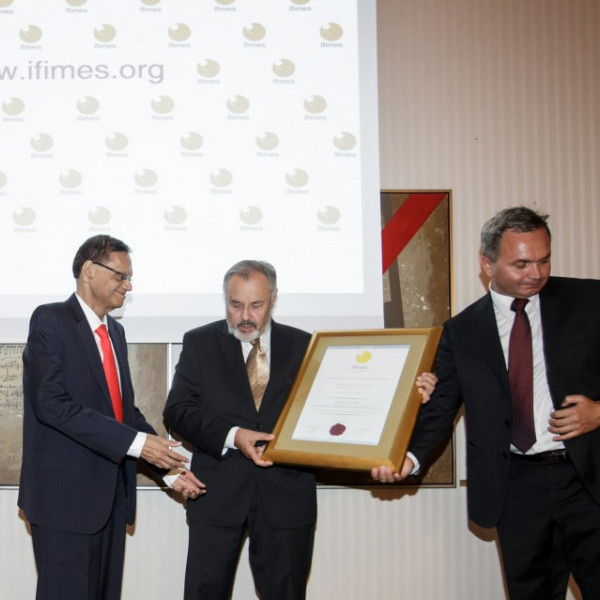 IFIMES presented a high award to Sri Lanka Foreign Minister » Press ...